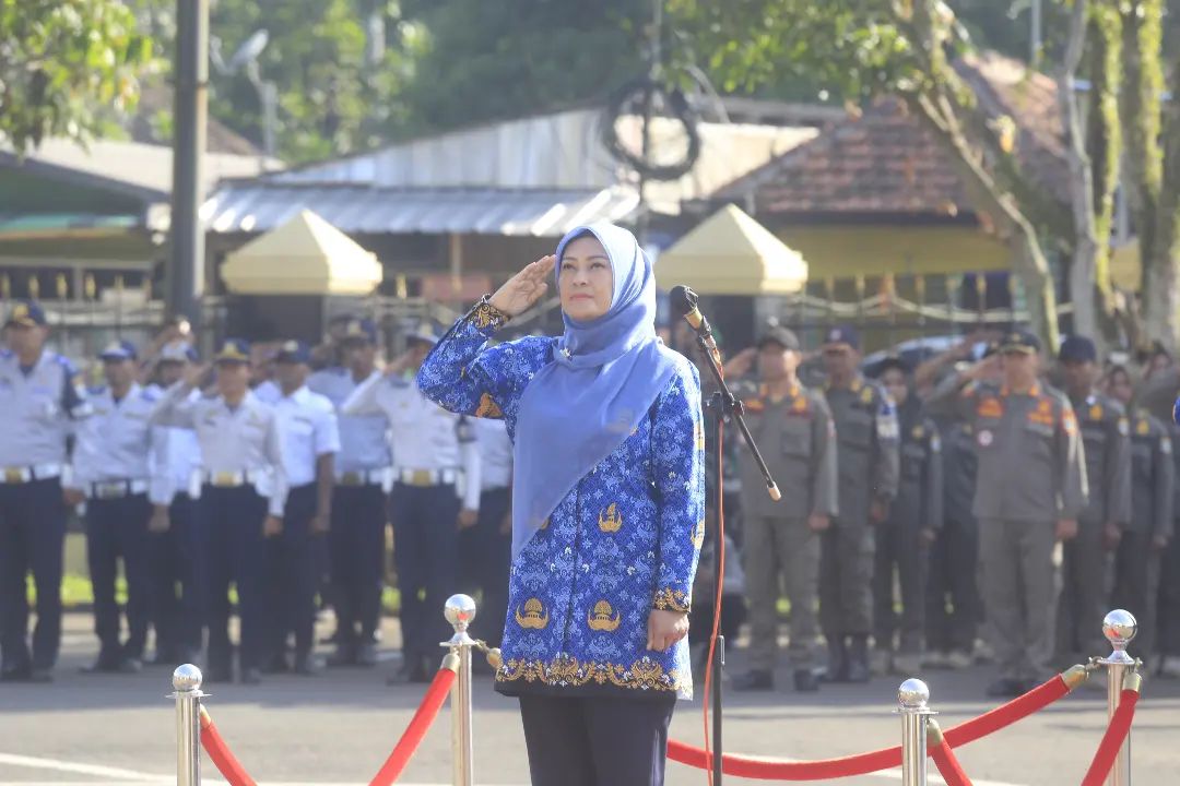 Pimpin Upacara Hari Lahir Pancasila, Irna: Pancasila Bintang Penuntun Pimpin Upacara Hari Lahir Pancasila, Irna: Pancasila Bintang Penuntun